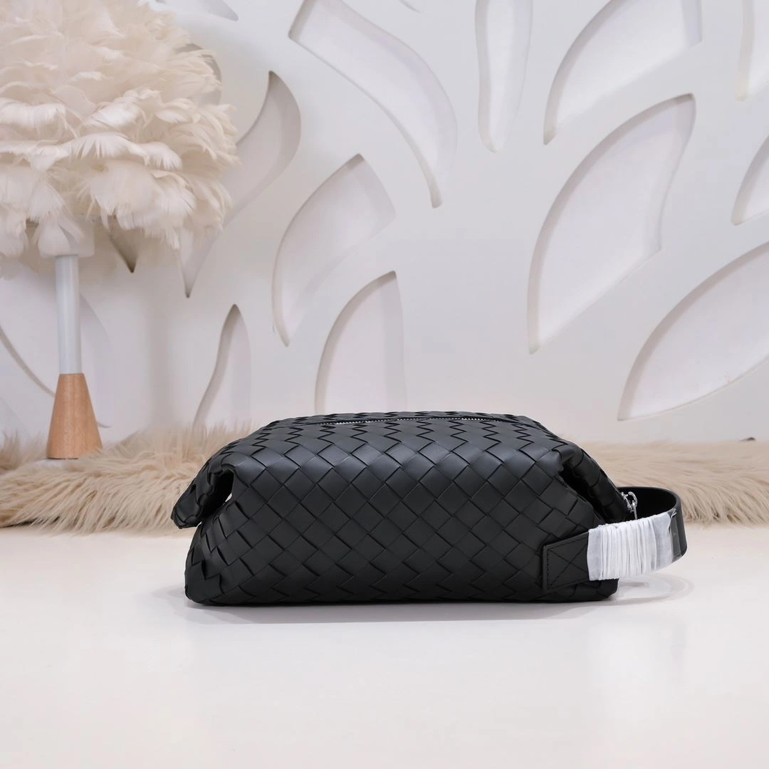 Discounted Mens Bottega Veneta Clutch Bags