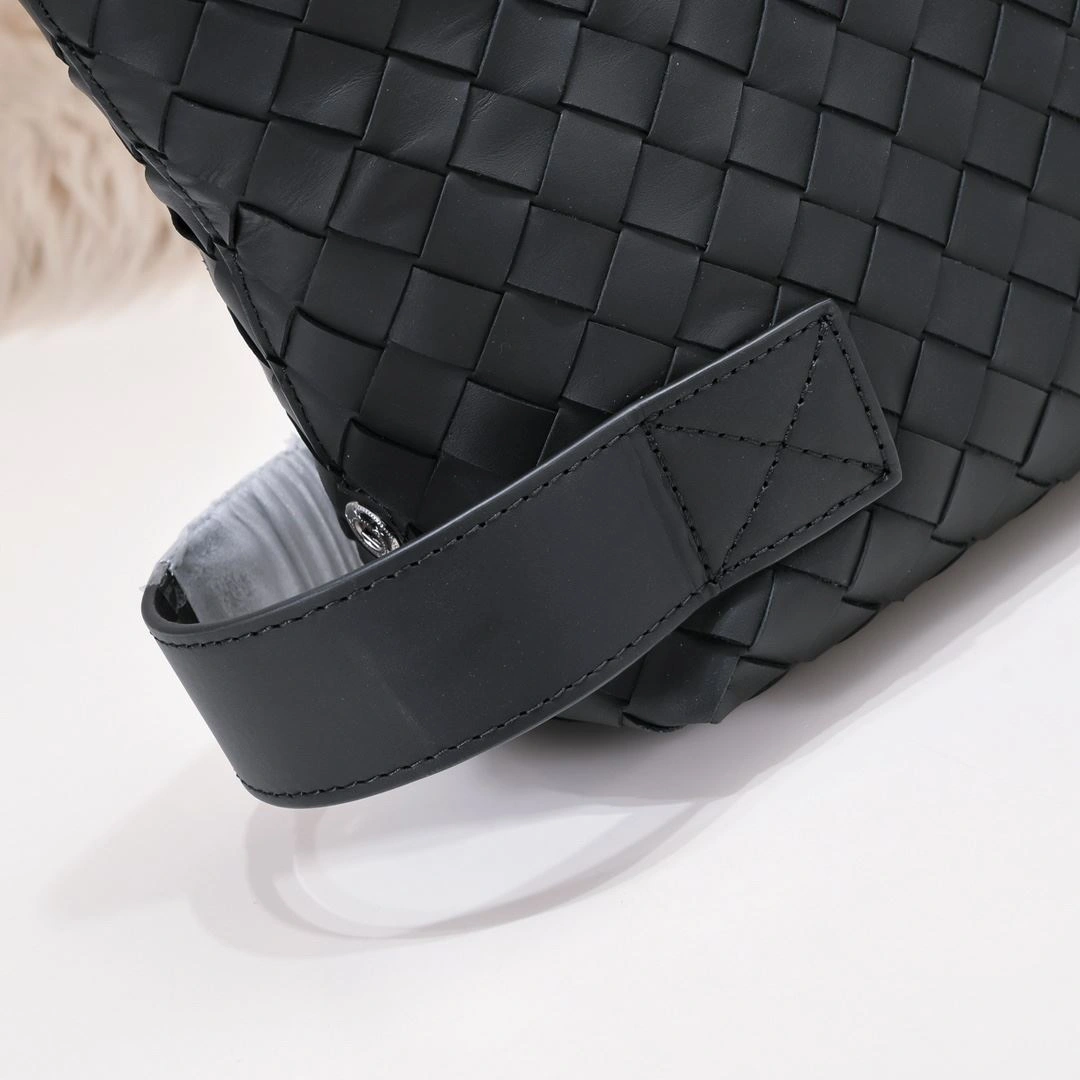 Discounted Mens Bottega Veneta Clutch Bags