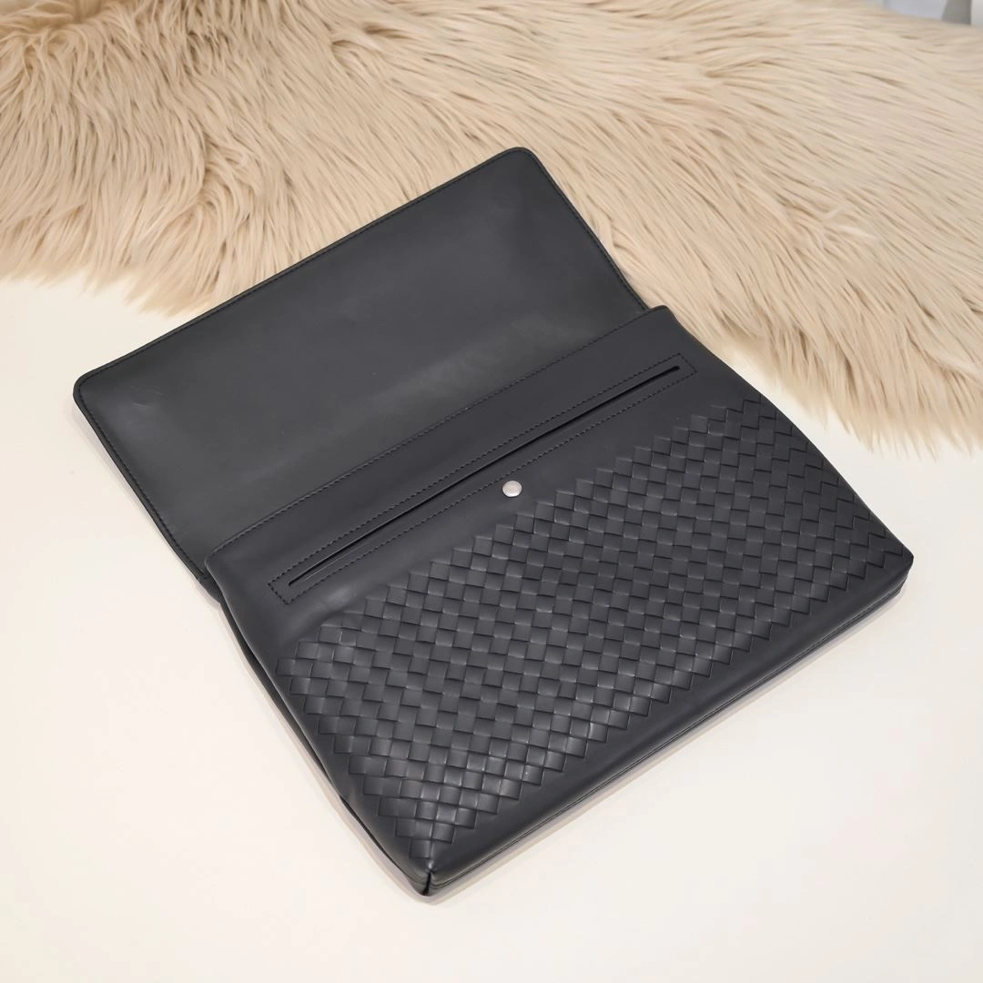 Factory-made Mens Bottega Veneta Clutch Bags