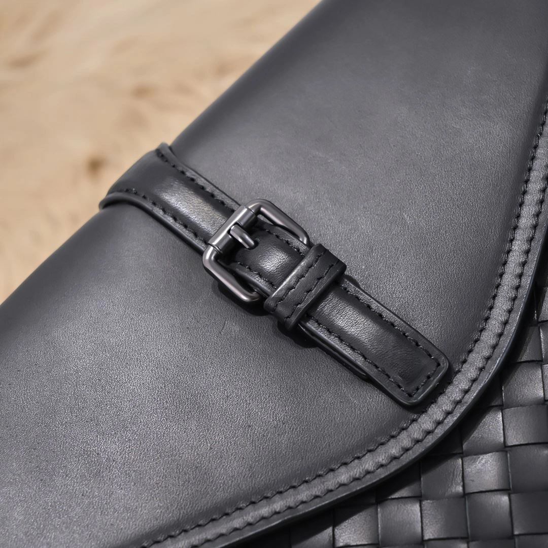 Perfect replica Mens Bottega Veneta Clutch Bags