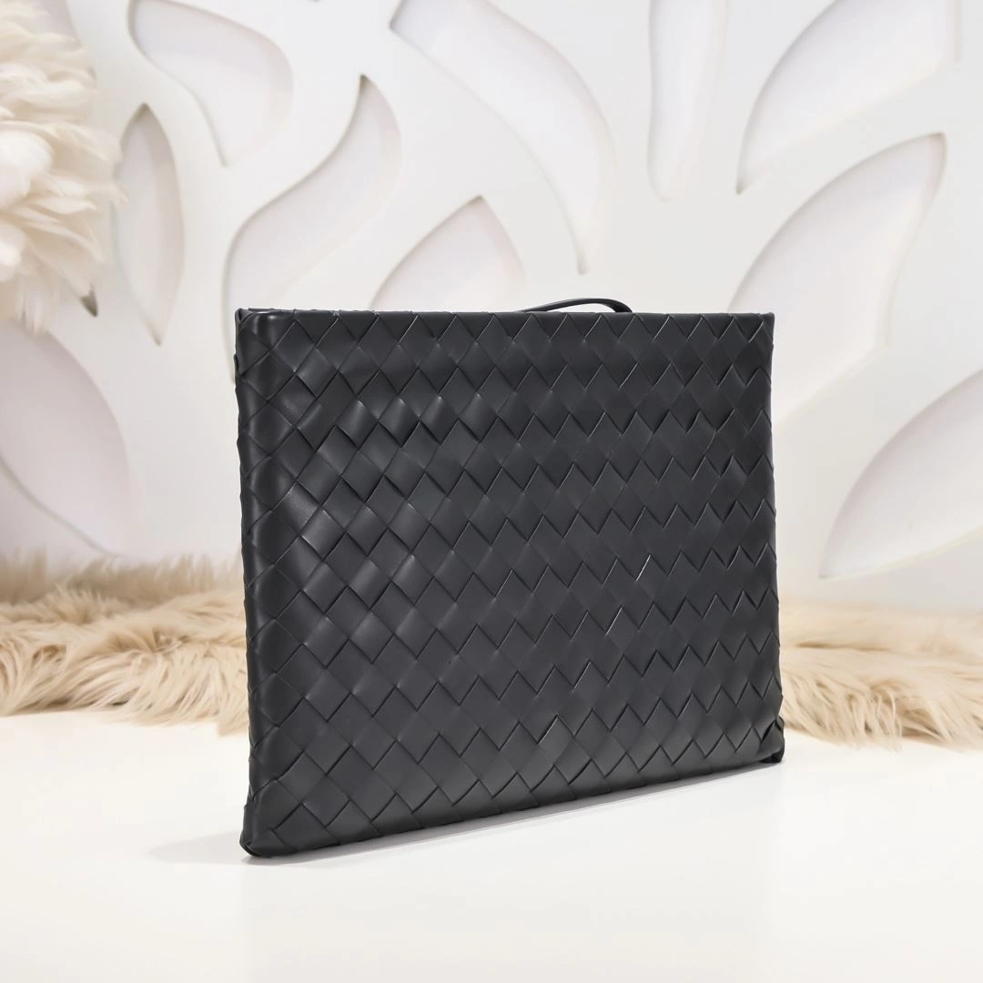 1:1 copy Mens Bottega Veneta Clutch Bags