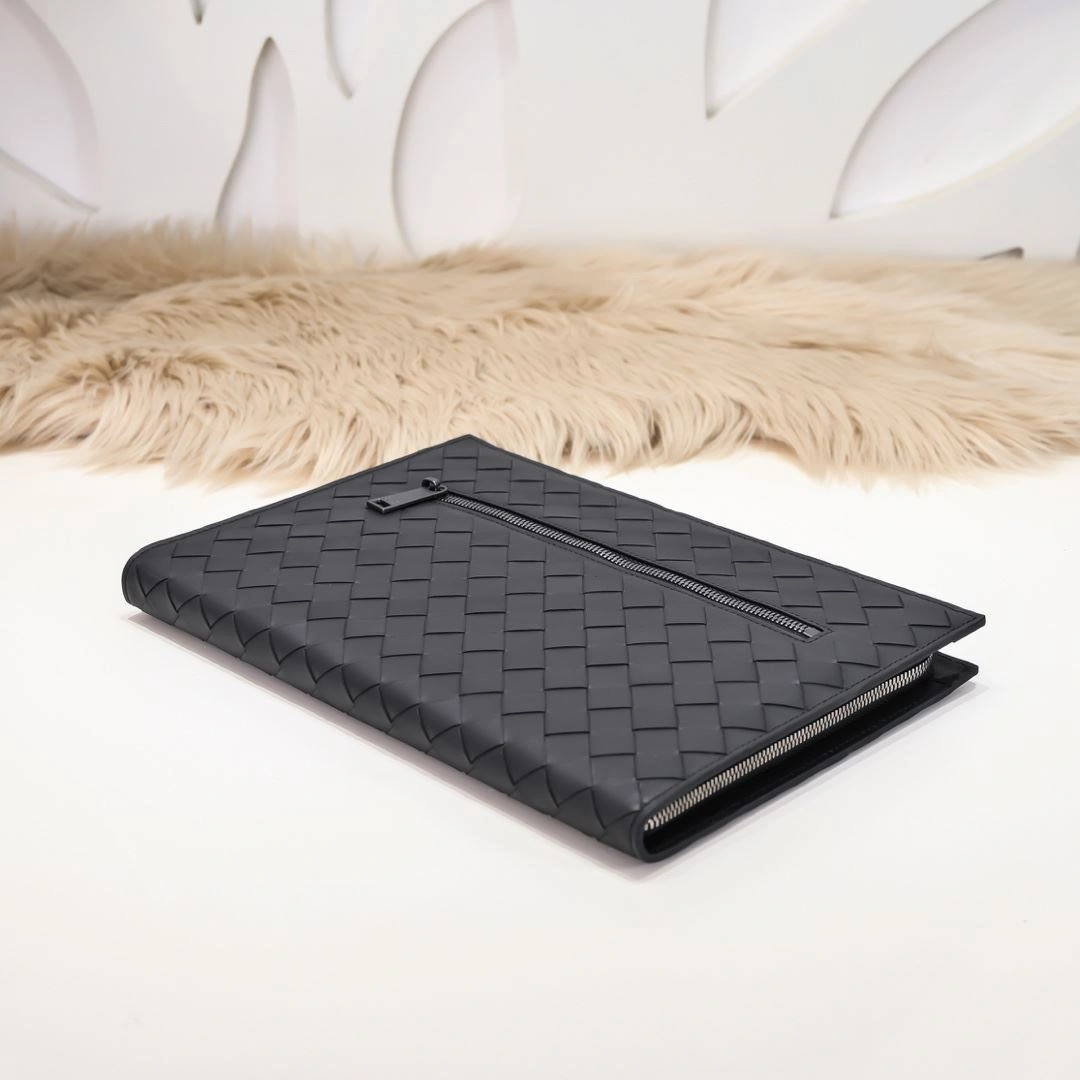 1:1 copy Mens Bottega Veneta Clutch Bags