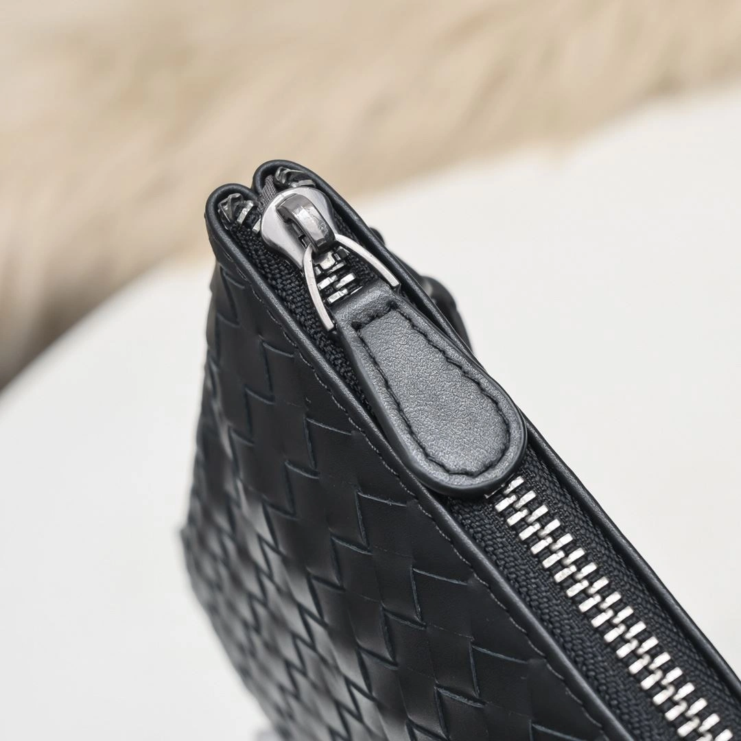 OEM Mens Bottega Veneta Clutch Bags