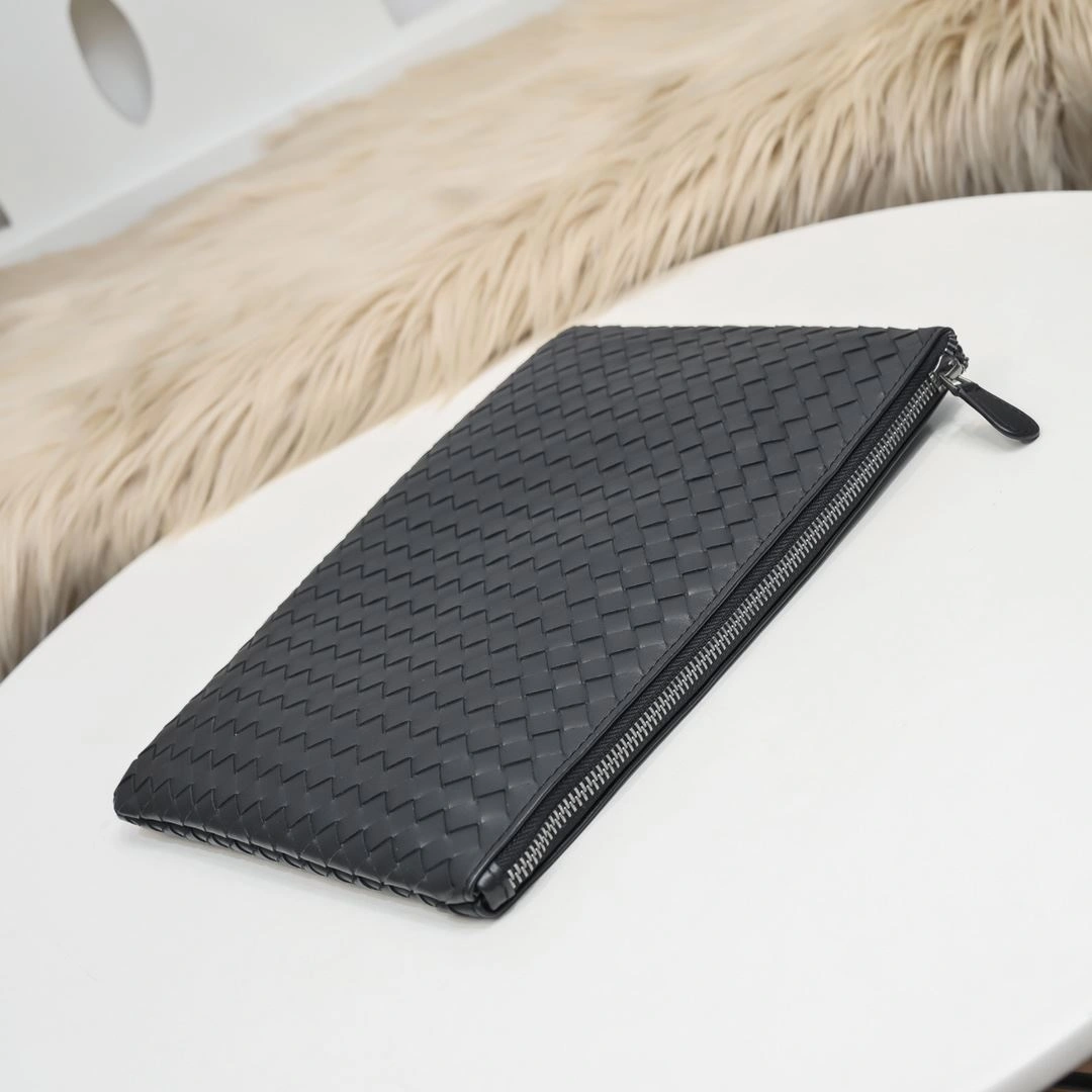Real Mens Bottega Veneta Clutch Bags