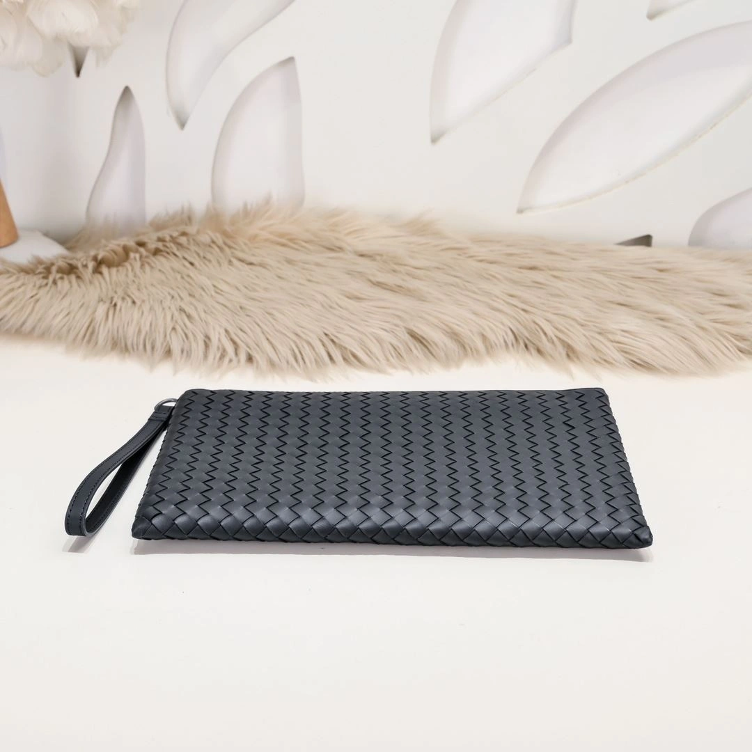 Bargain Mens Bottega Veneta Clutch Bags
