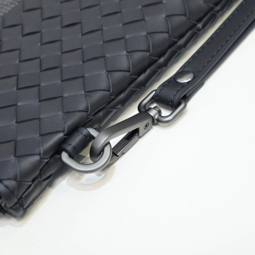 Economical Mens Bottega Veneta Clutch Bags