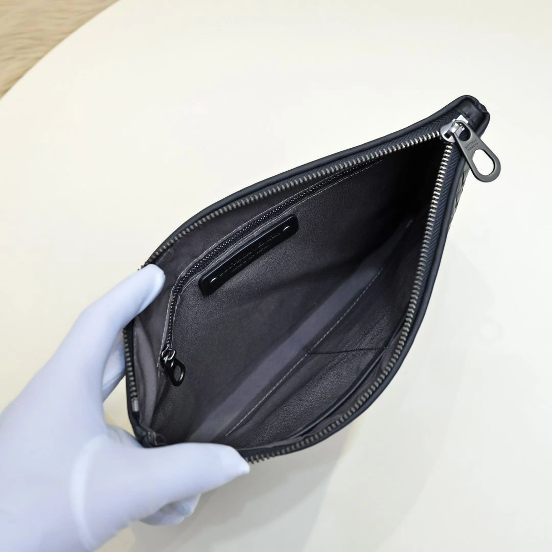 Economical Mens Bottega Veneta Clutch Bags