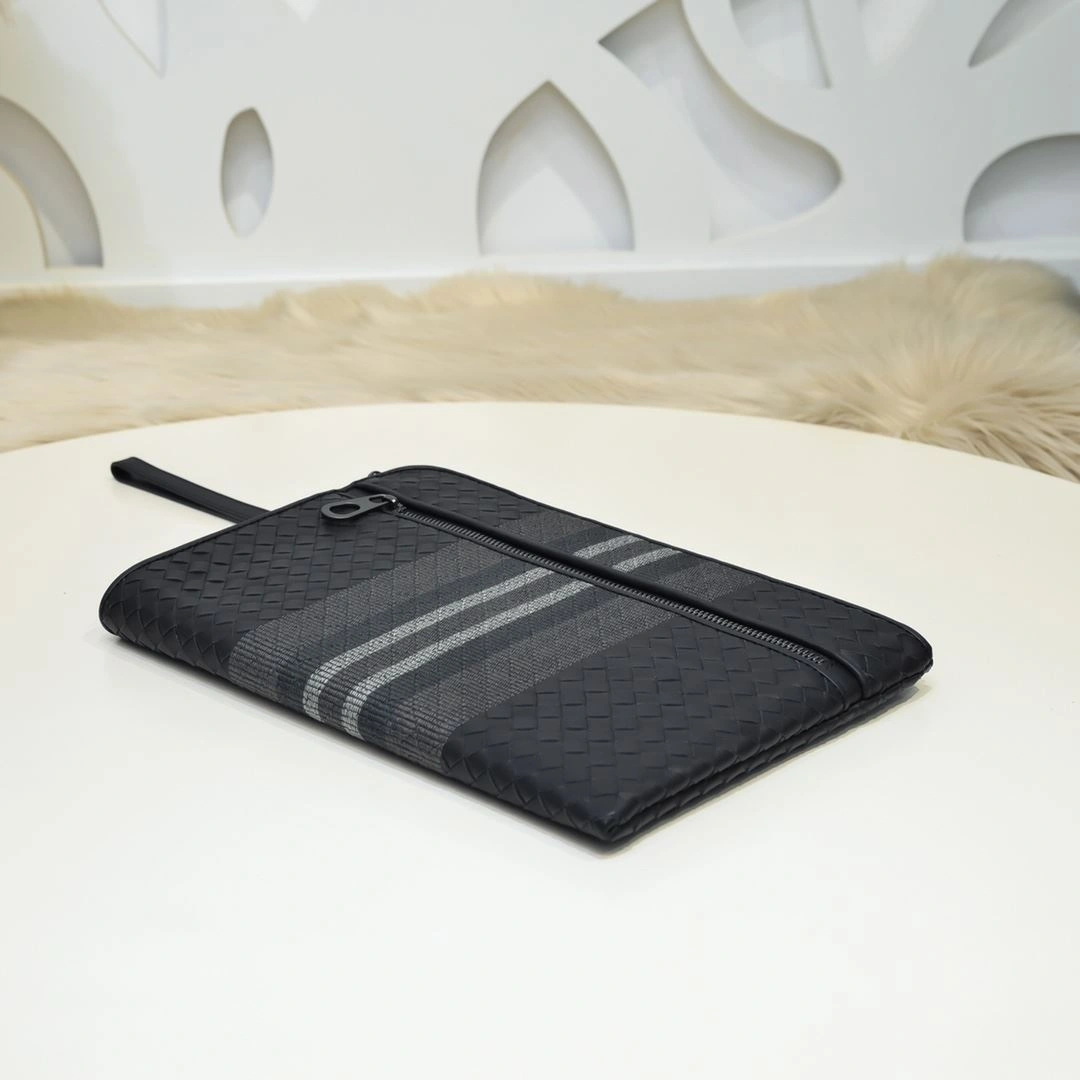 Indistinguishable Mens Bottega Veneta Clutch Bags