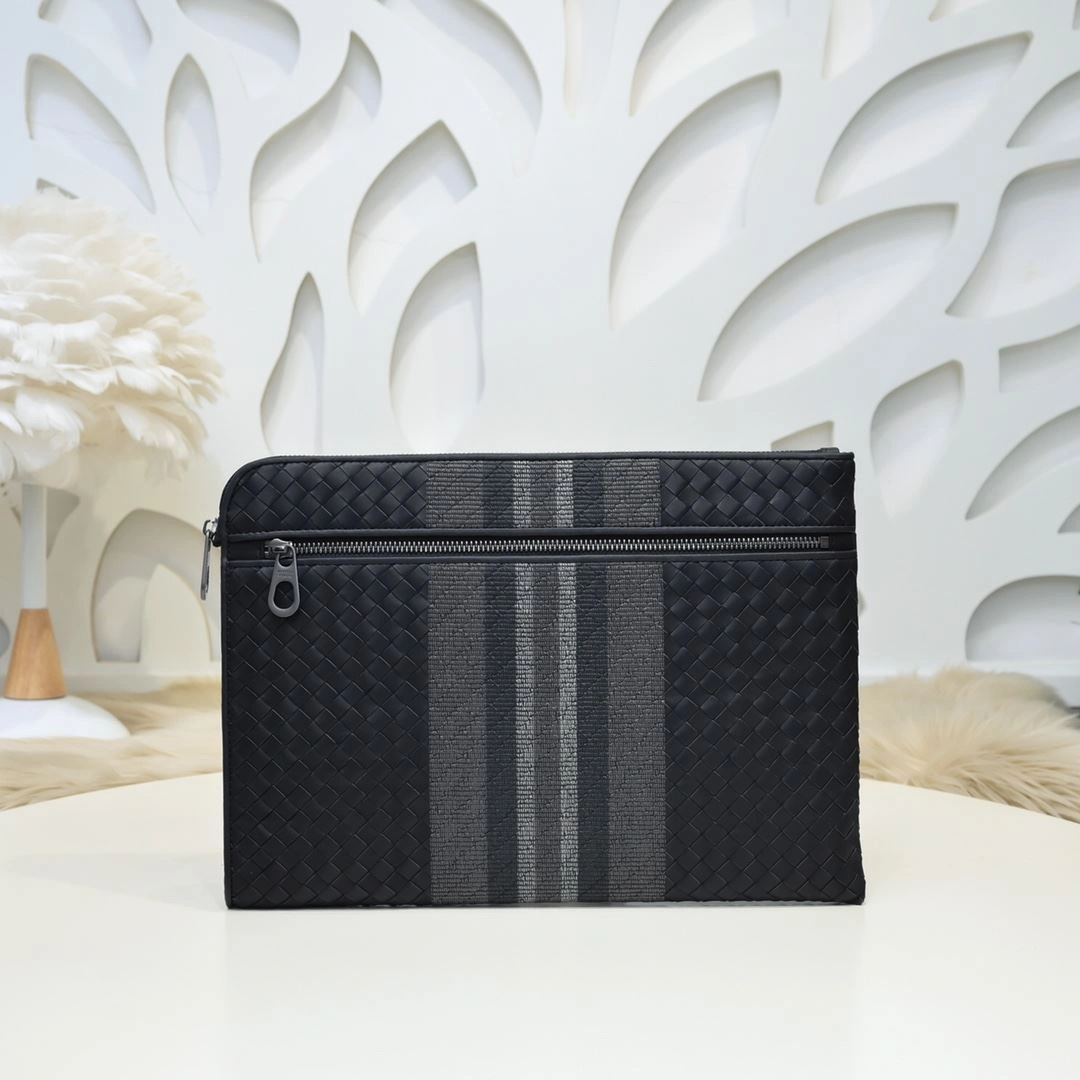 Mens Bottega Veneta Clutch Bags