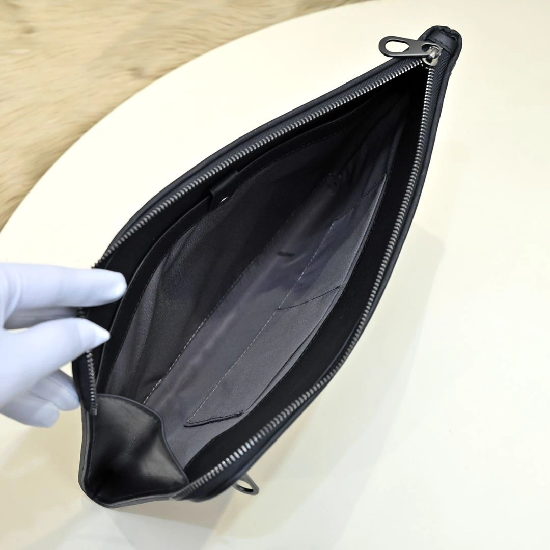 Affordable Mens Bottega Veneta Clutch Bags
