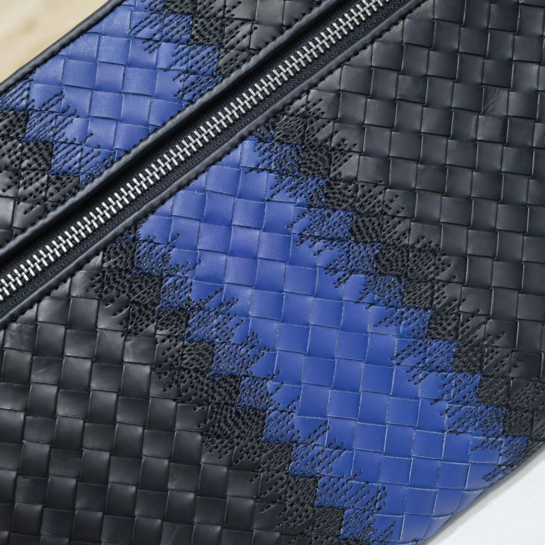 Exact replica Mens Bottega Veneta Clutch Bags