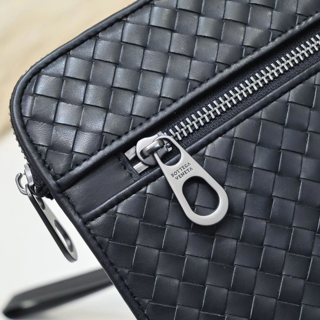 Affordable Mens Bottega Veneta Clutch Bags