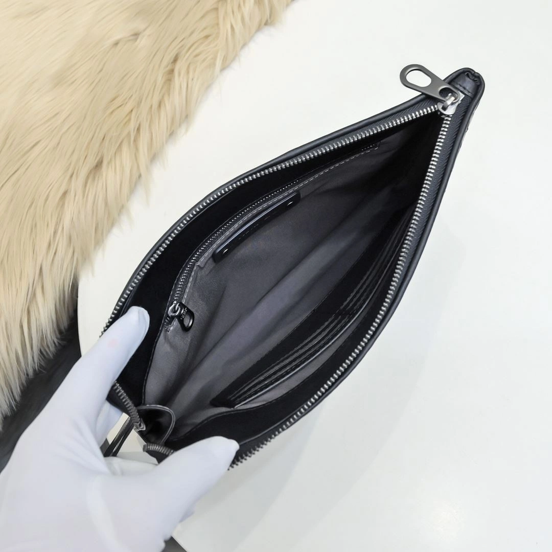 Affordable Mens Bottega Veneta Clutch Bags