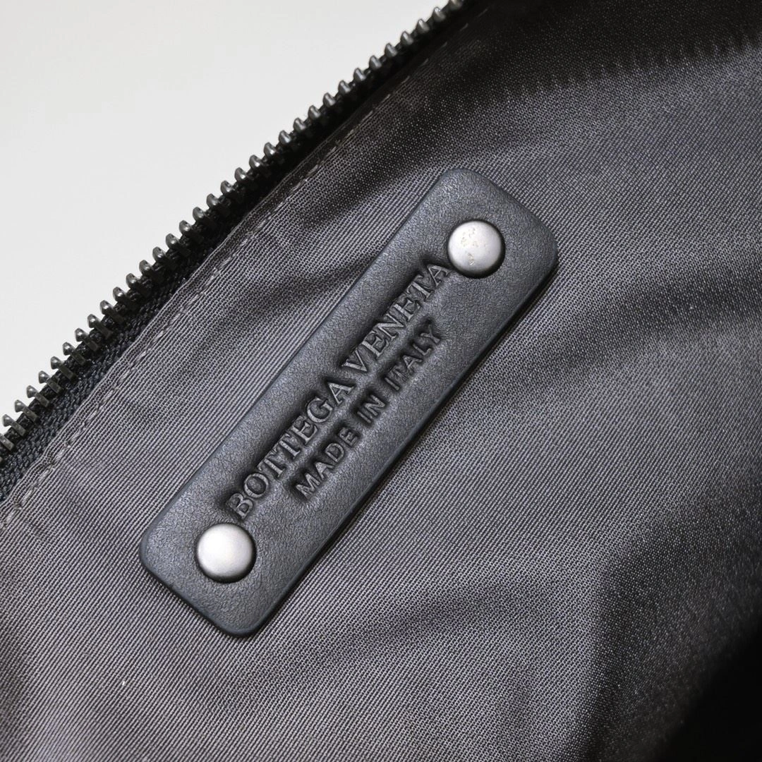 Exact replica Mens Bottega Veneta Clutch Bags