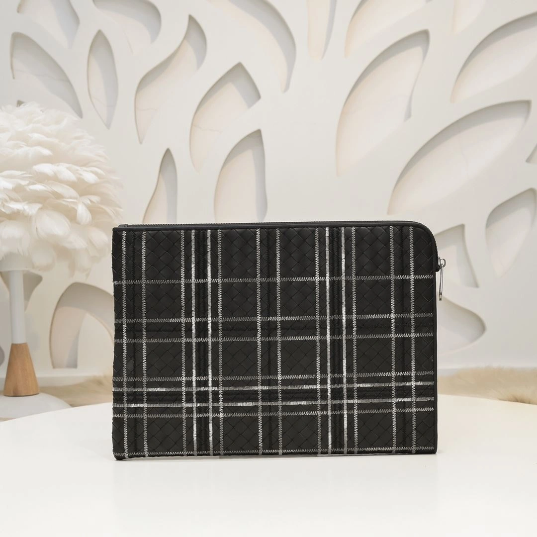 Indistinguishable Mens Bottega Veneta Clutch Bags