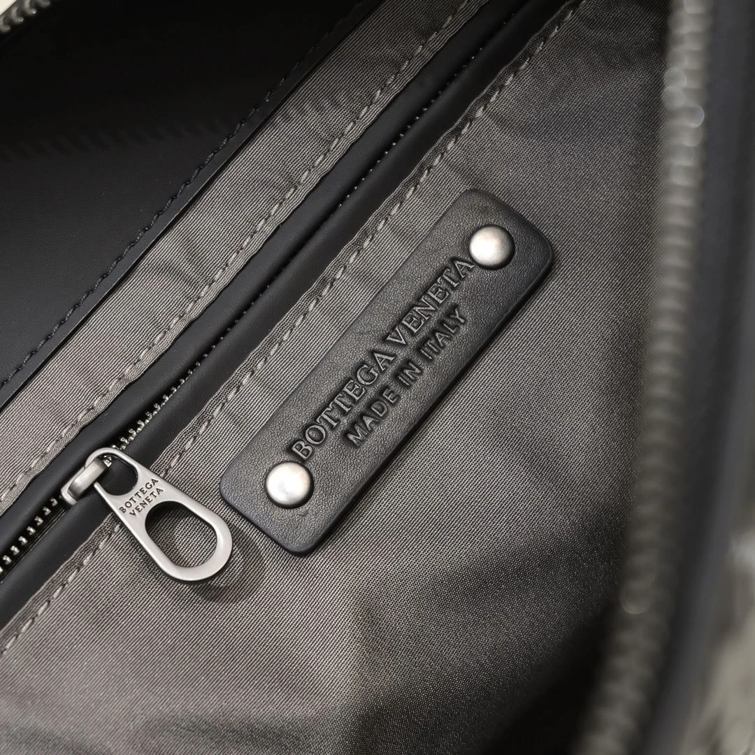 Indistinguishable Mens Bottega Veneta Clutch Bags