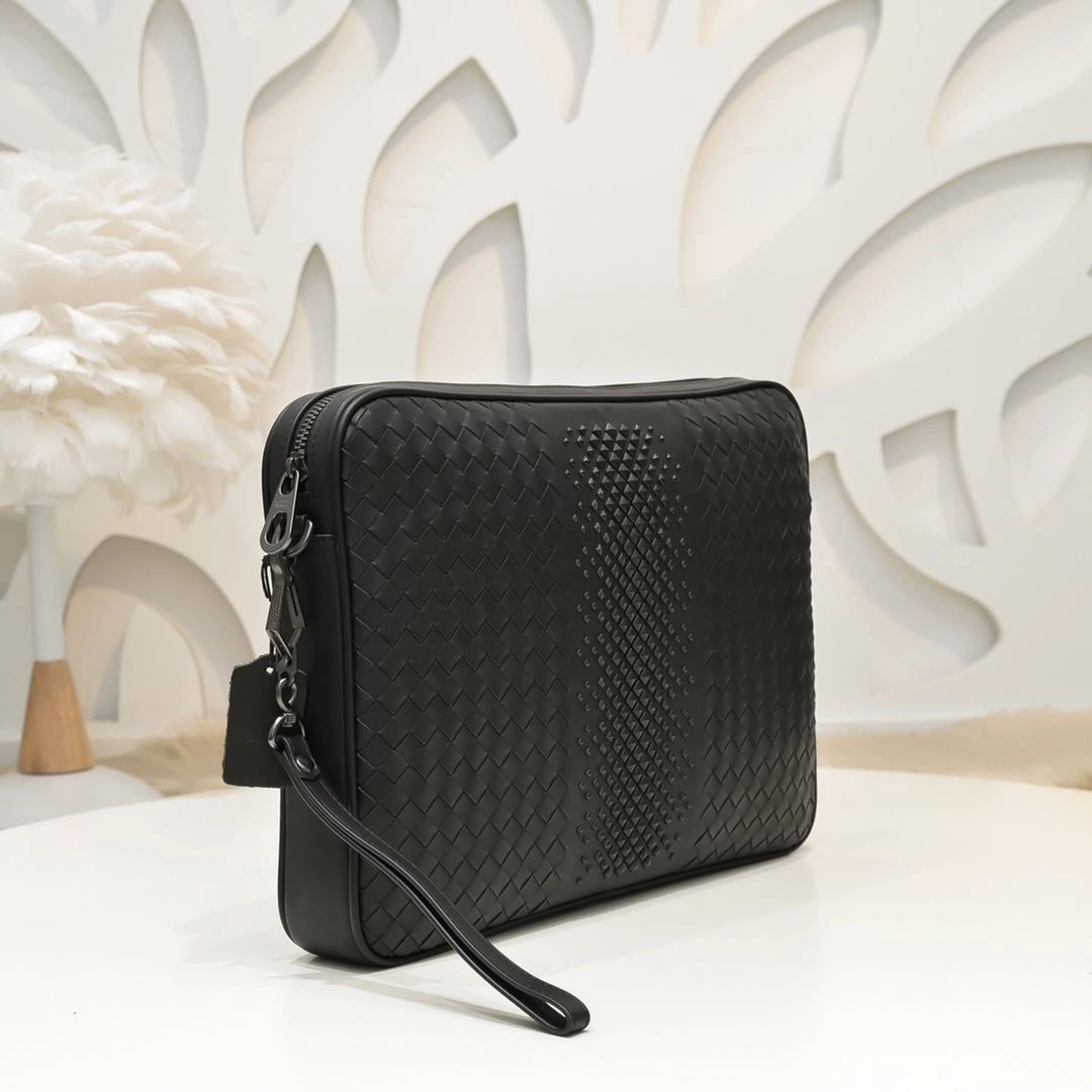 OEM Mens Bottega Veneta Clutch Bags