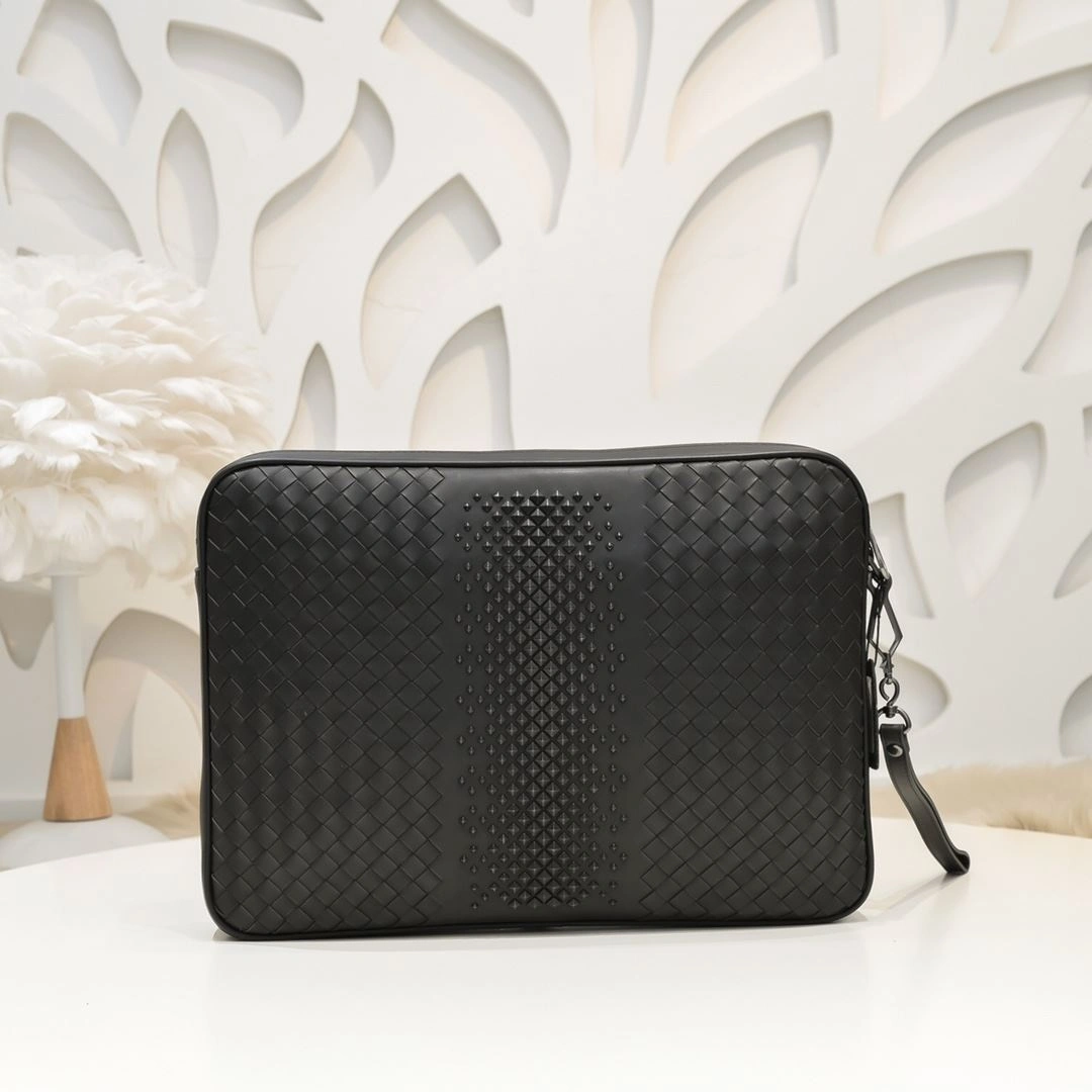 OEM Mens Bottega Veneta Clutch Bags
