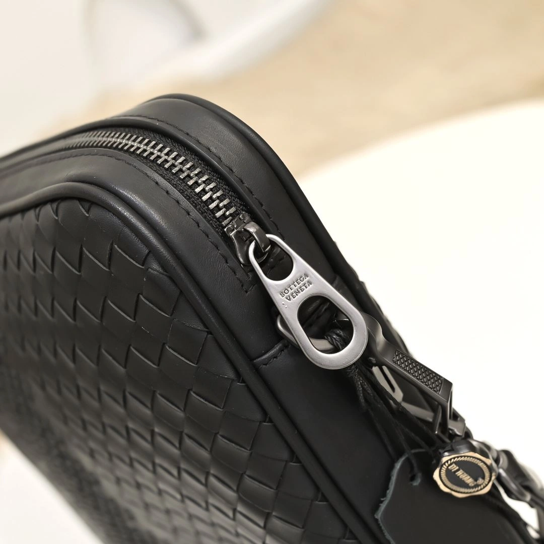 OEM Mens Bottega Veneta Clutch Bags