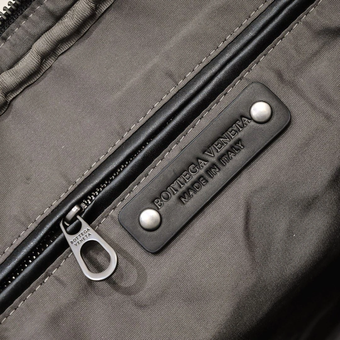 Precise copy Mens Bottega Veneta Clutch Bags