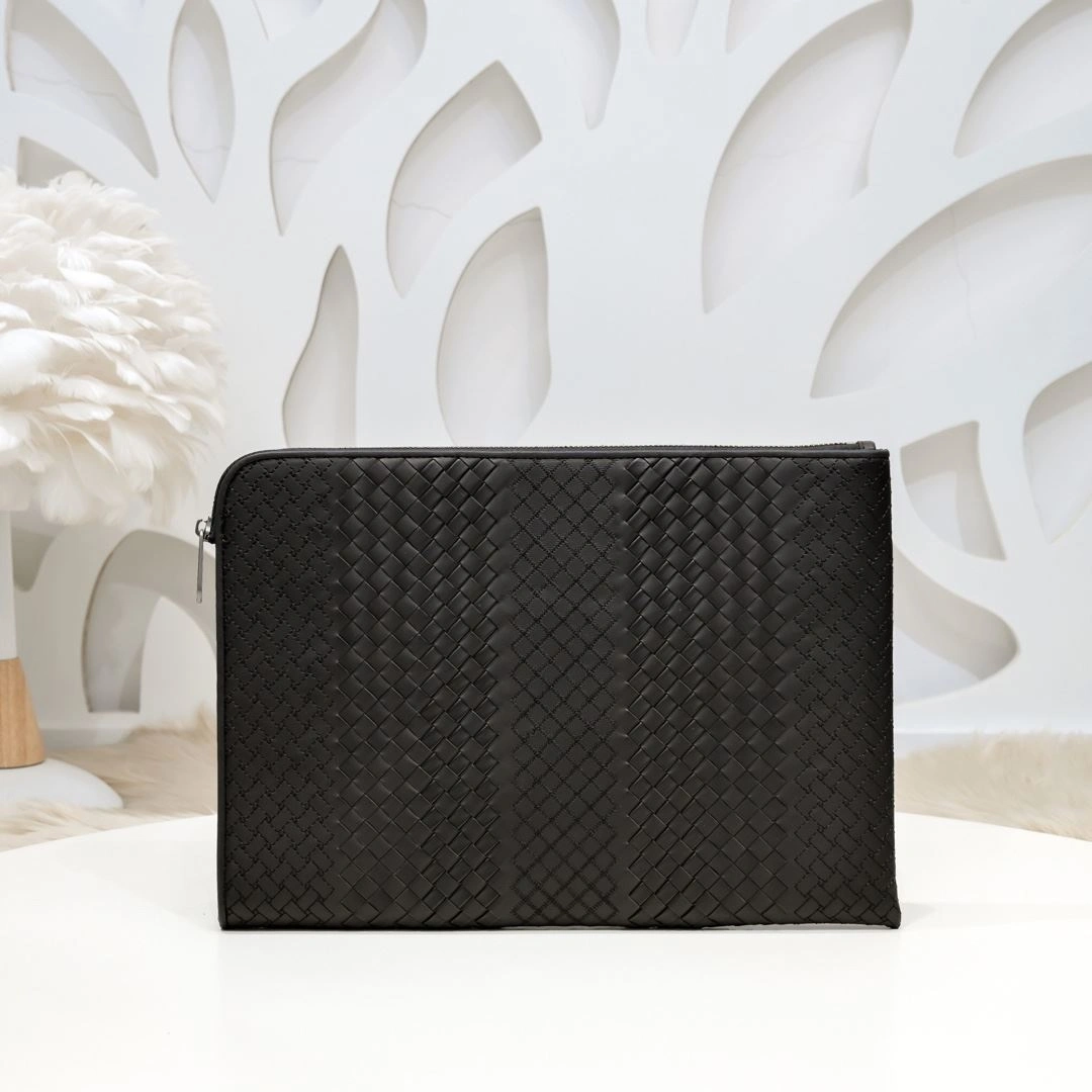 Mens Bottega Veneta Clutch Bags