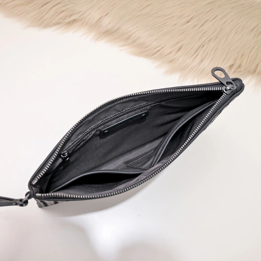 1:1 copy Mens Bottega Veneta Clutch Bags