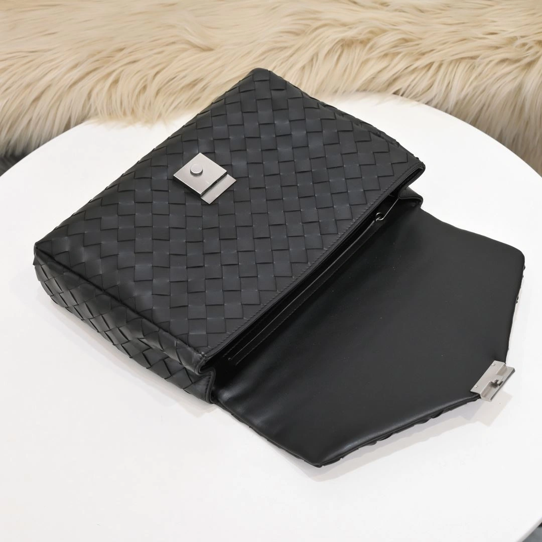 Exact replica Mens Bottega Veneta Clutch Bags