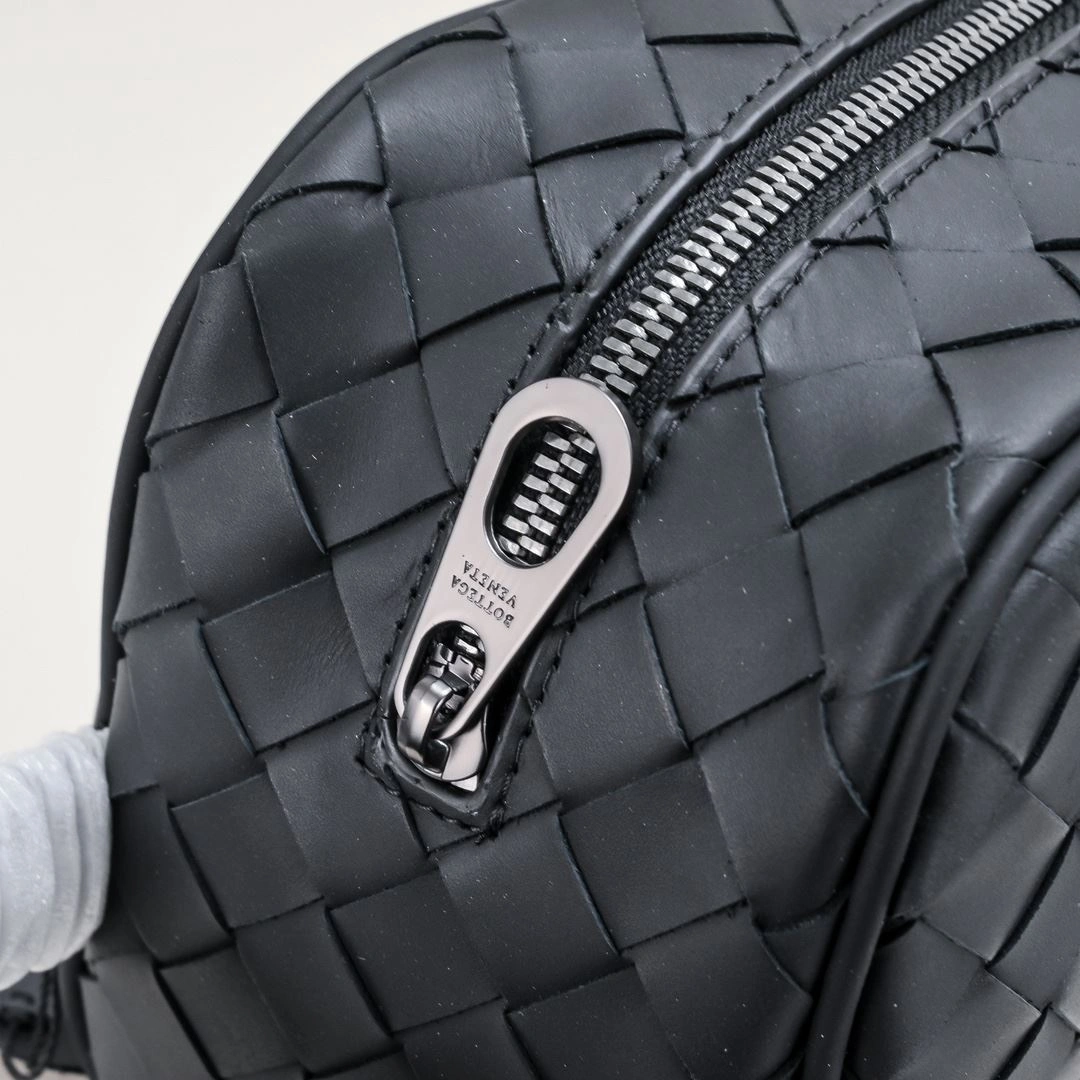 Real Mens Bottega Veneta Clutch Bags