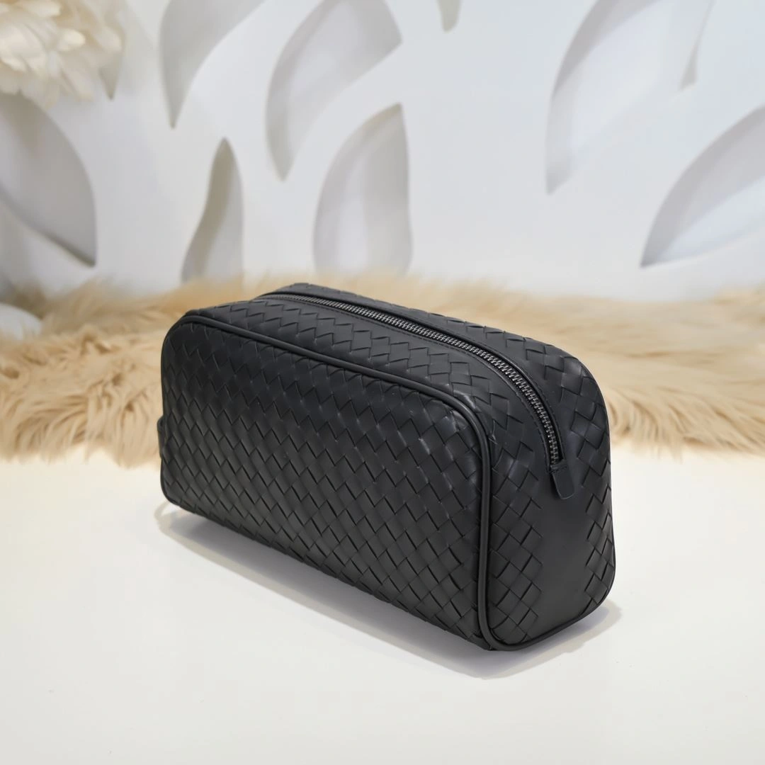 Genuine Mens Bottega Veneta Clutch Bags