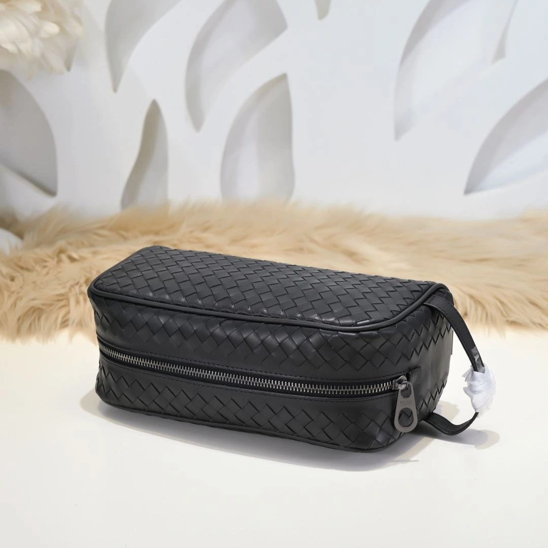 Genuine Mens Bottega Veneta Clutch Bags