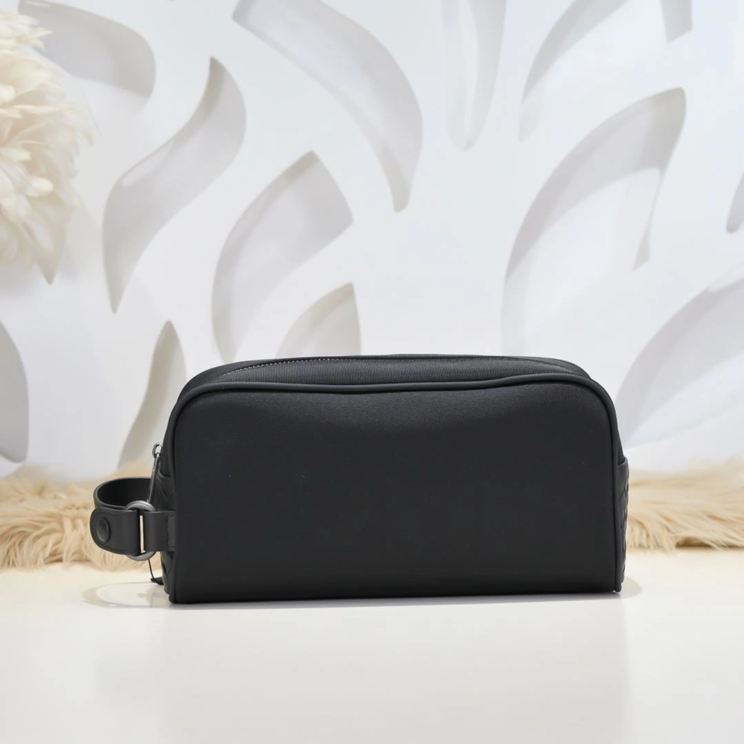 Mens Bottega Veneta Clutch Bags