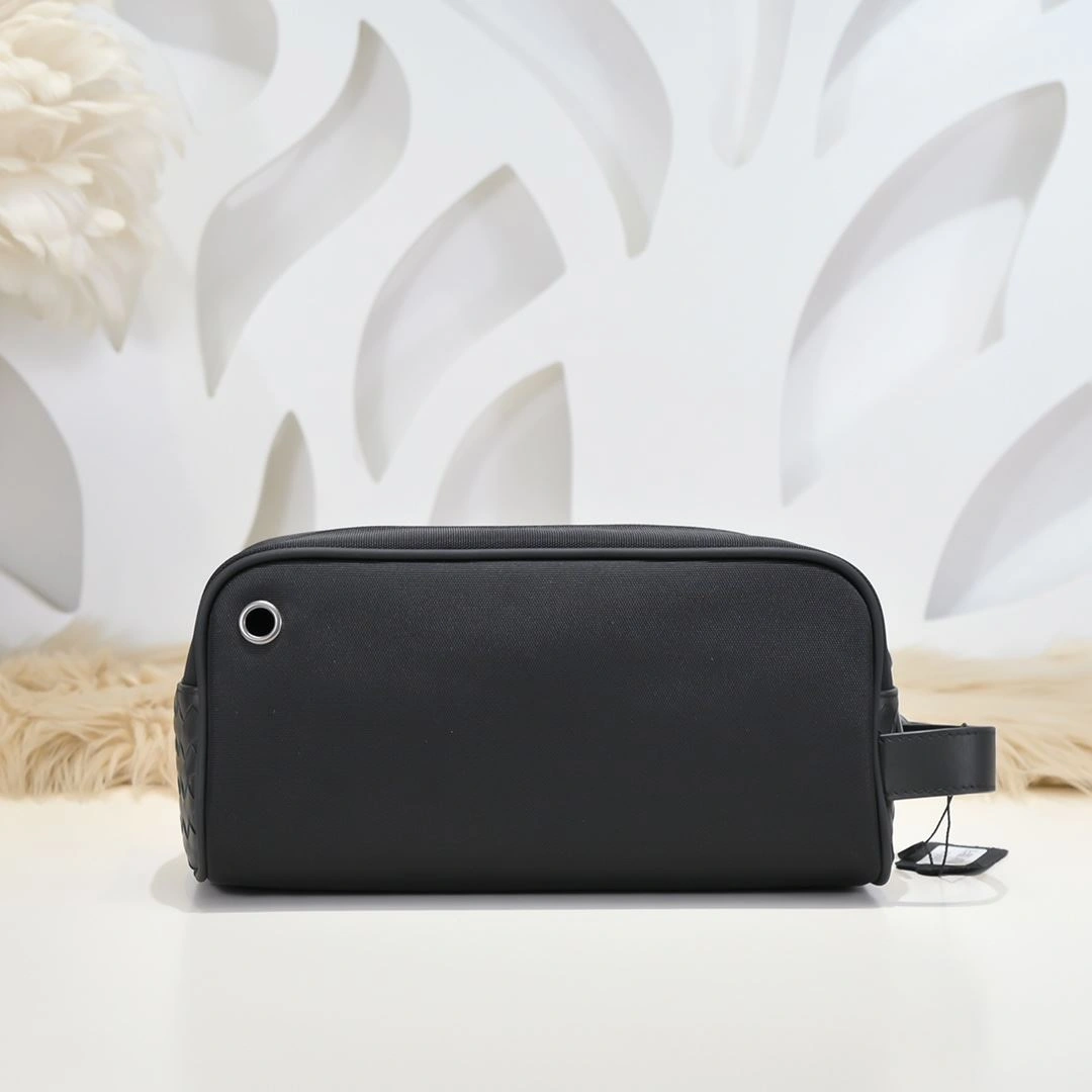 Official Mens Bottega Veneta Clutch Bags