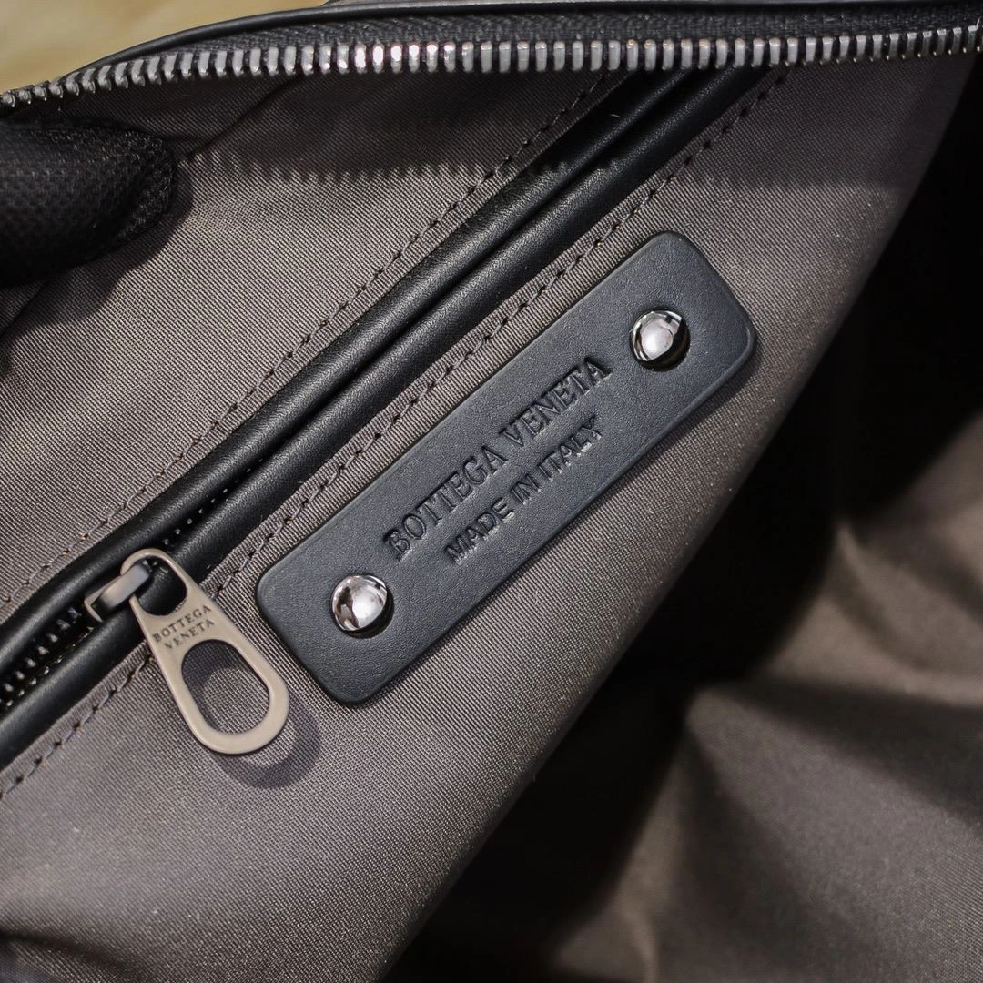 Cut-rate Mens Bottega Veneta Clutch Bags
