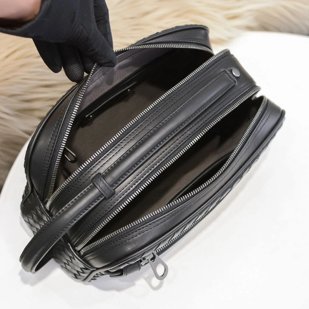 Cut-rate Mens Bottega Veneta Clutch Bags