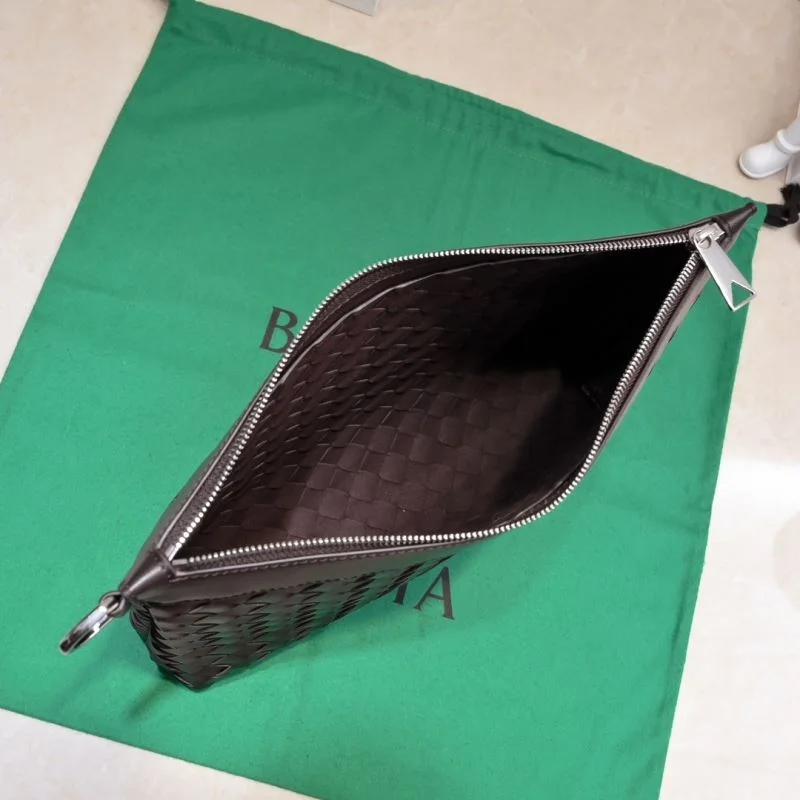 Authentic Mens Bottega Veneta Clutch Bags