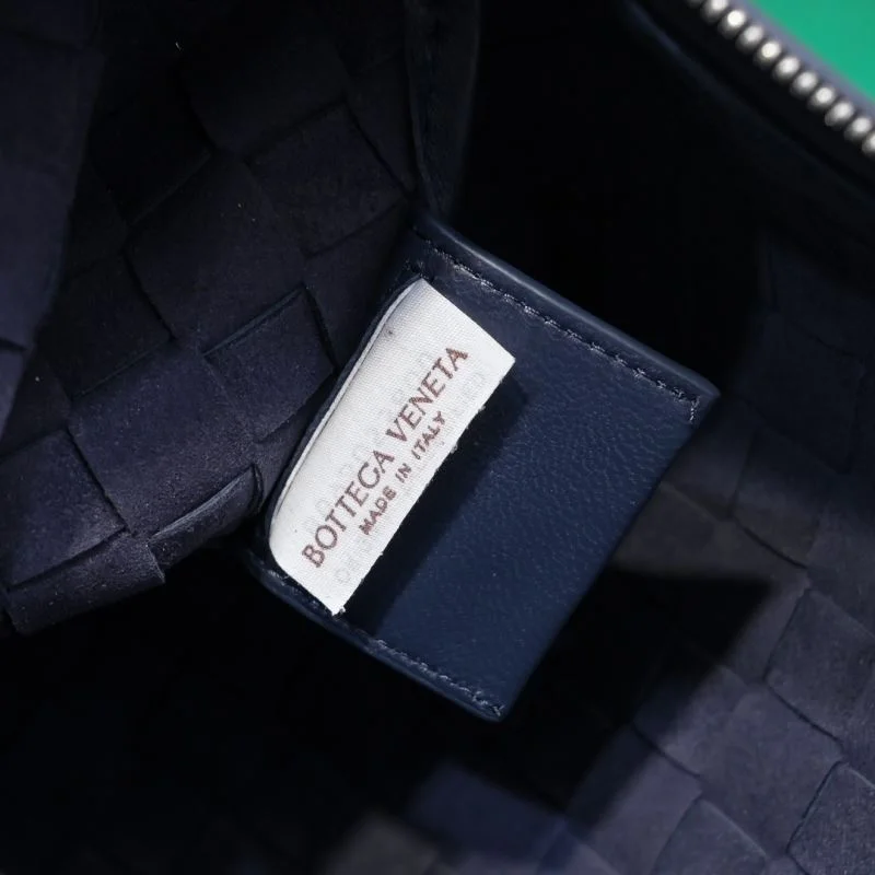 Bargain Mens Bottega Veneta Clutch Bags