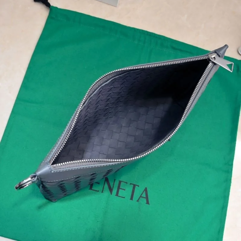 Official Mens Bottega Veneta Clutch Bags
