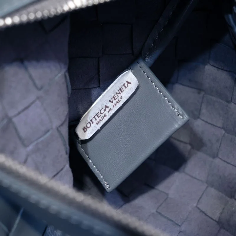 Official Mens Bottega Veneta Clutch Bags