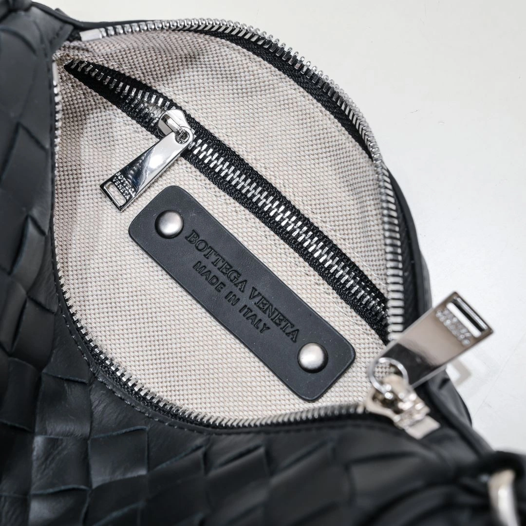 Inexpensive Mens Bottega Veneta Satchel Bags