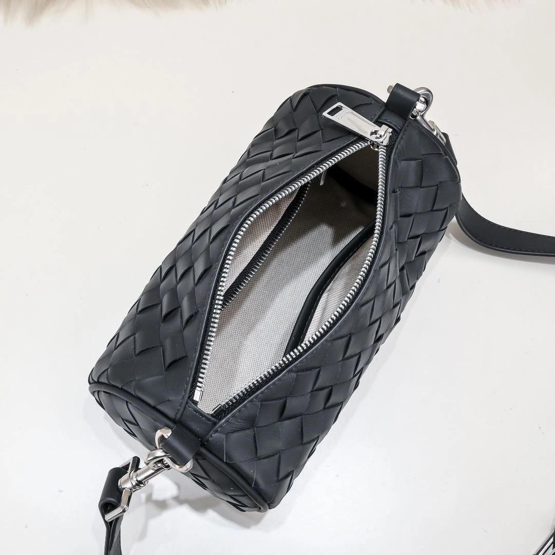 Inexpensive Mens Bottega Veneta Satchel Bags