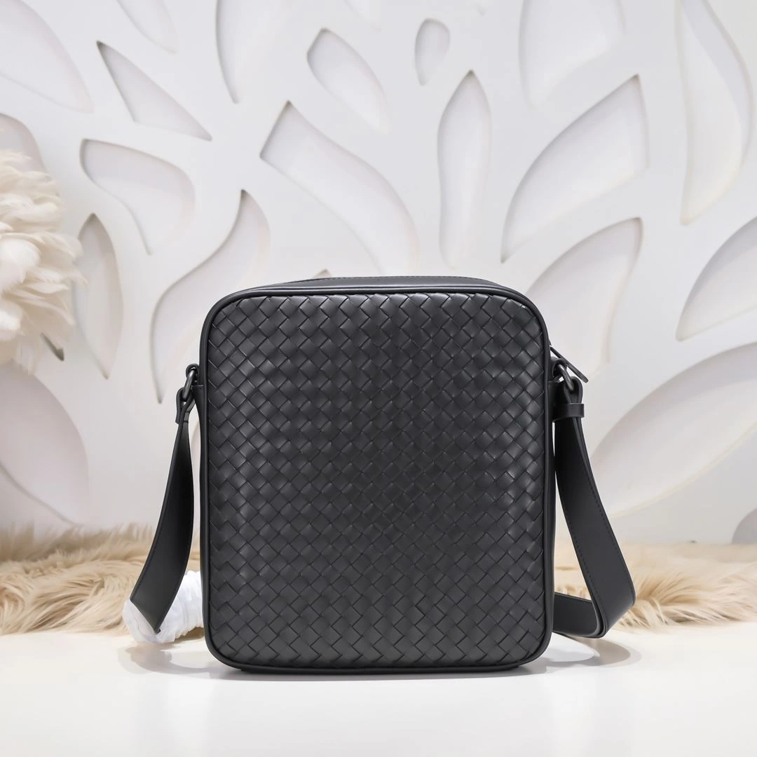Discounted Mens Bottega Veneta Satchel Bags