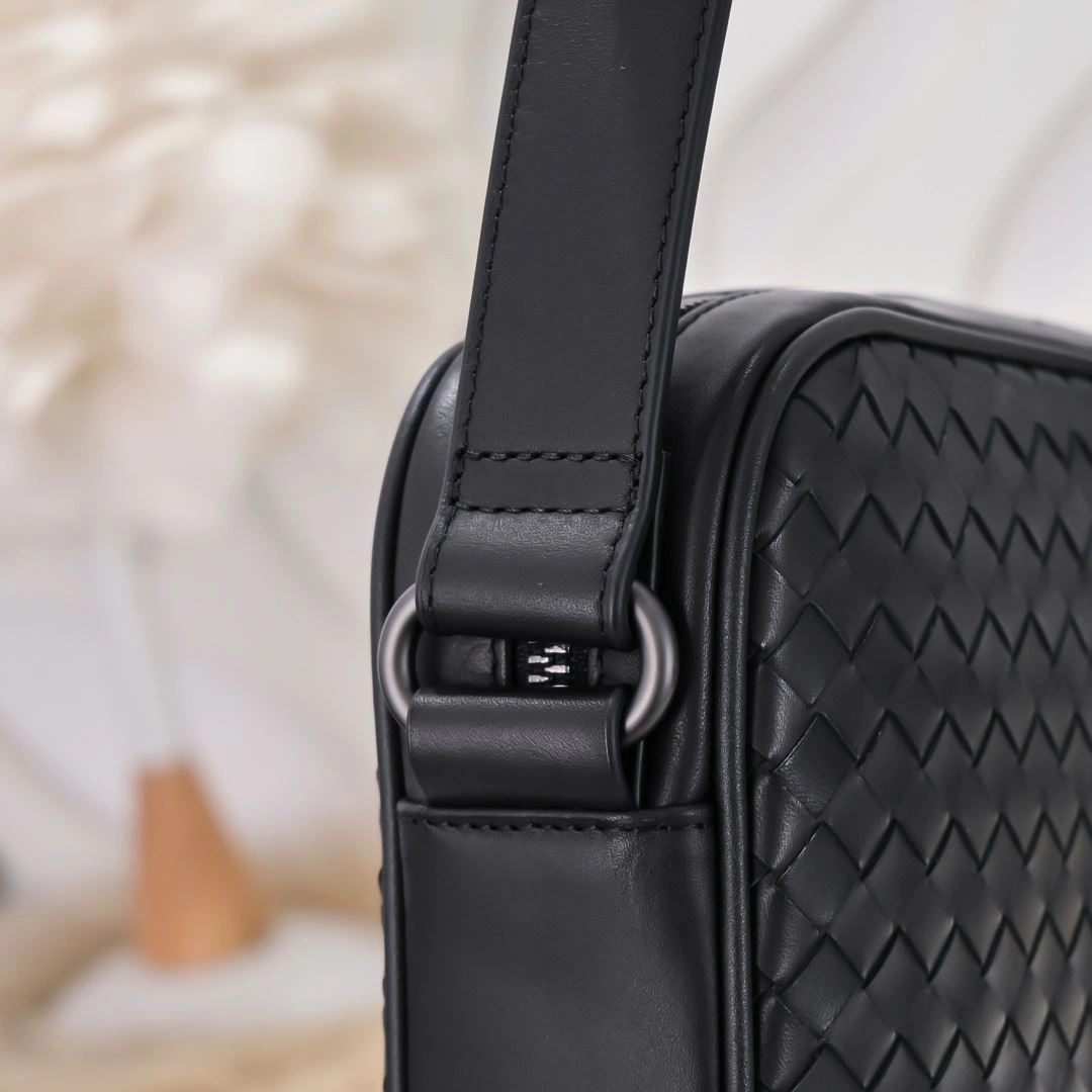 Discounted Mens Bottega Veneta Satchel Bags