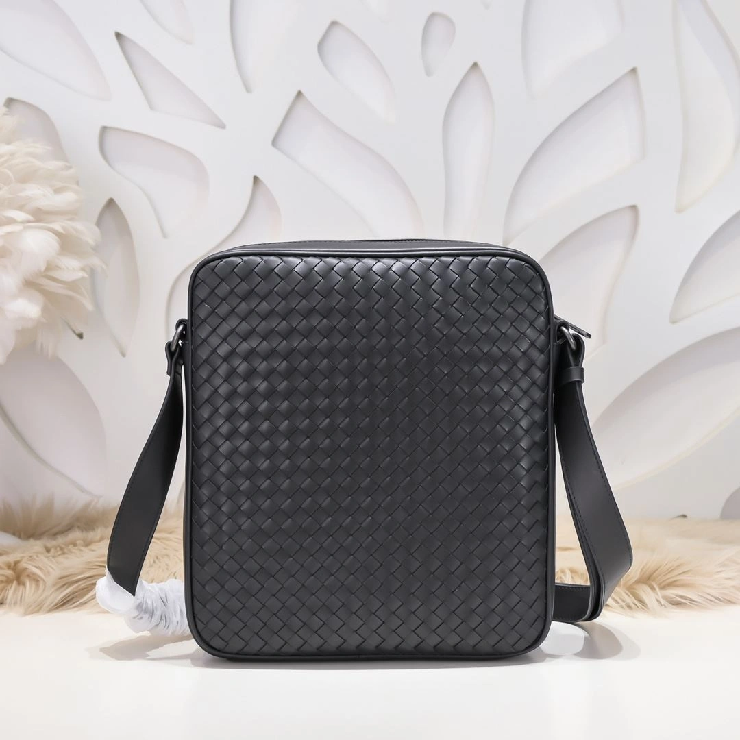 Inexpensive Mens Bottega Veneta Satchel Bags