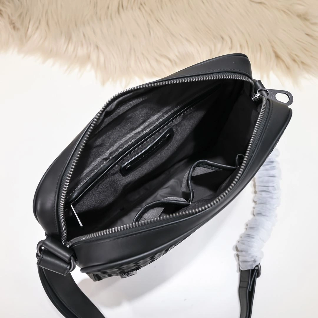 Inexpensive Mens Bottega Veneta Satchel Bags
