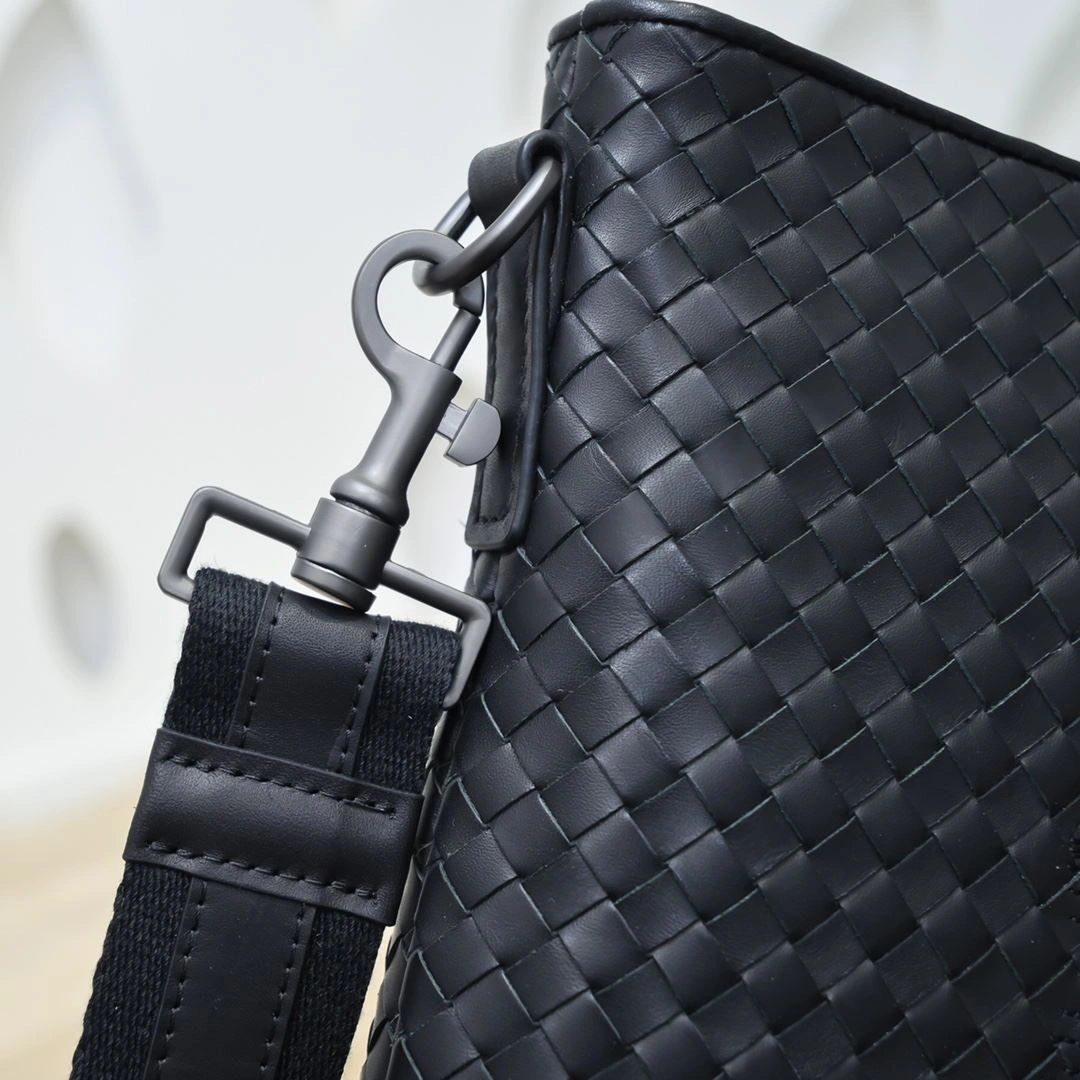 Discounted Mens Bottega Veneta Satchel Bags