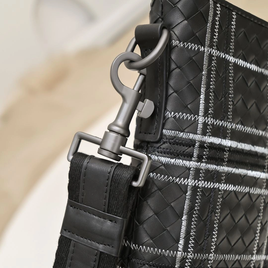 High fidelity Mens Bottega Veneta Satchel Bags