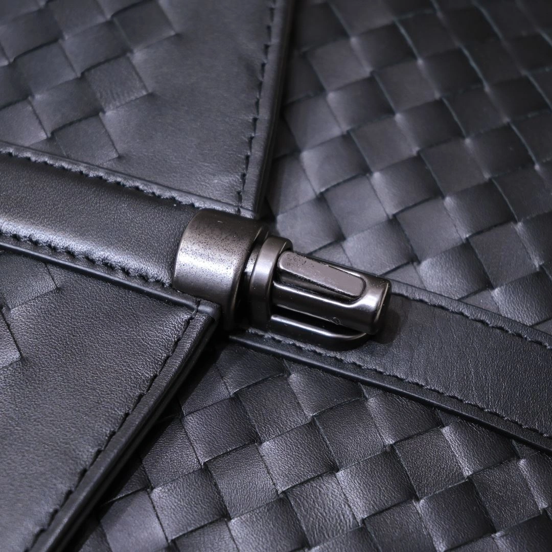 Affordable Mens Bottega Veneta Satchel Bags