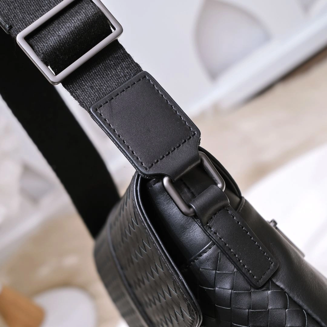Affordable Mens Bottega Veneta Satchel Bags