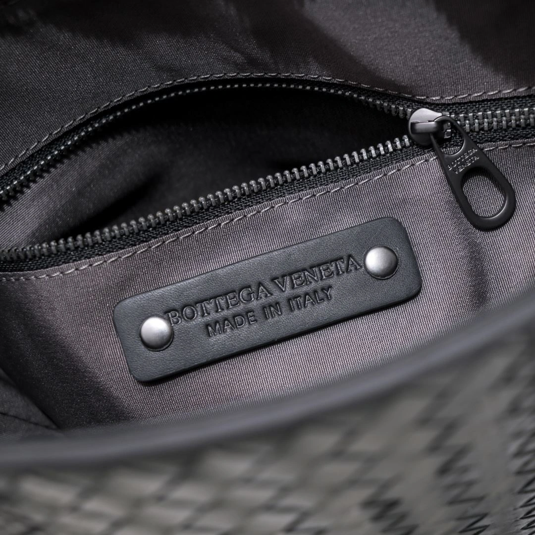 Indistinguishable Mens Bottega Veneta Satchel Bags