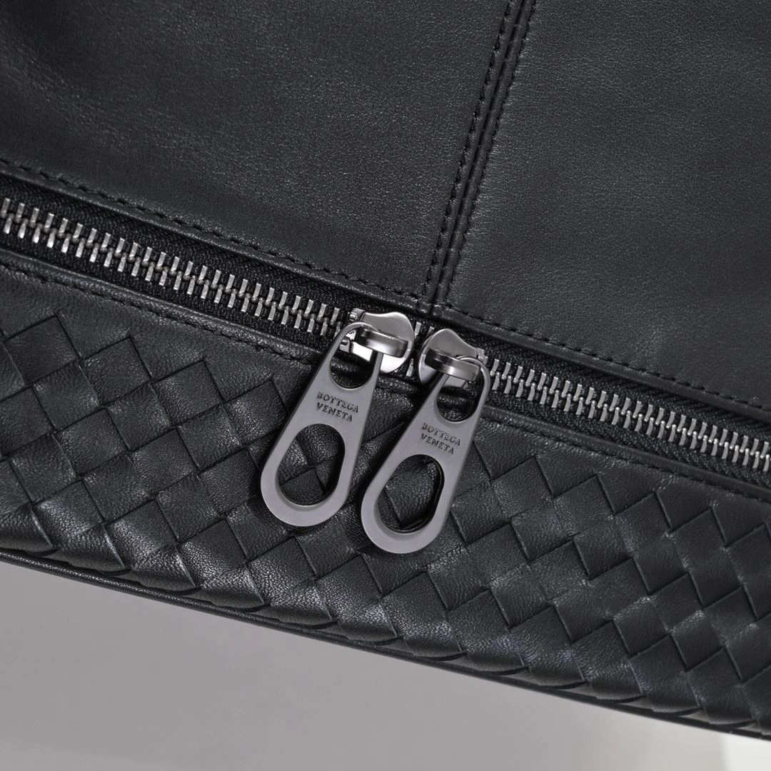 Factory-made Mens Bottega Veneta Satchel Bags